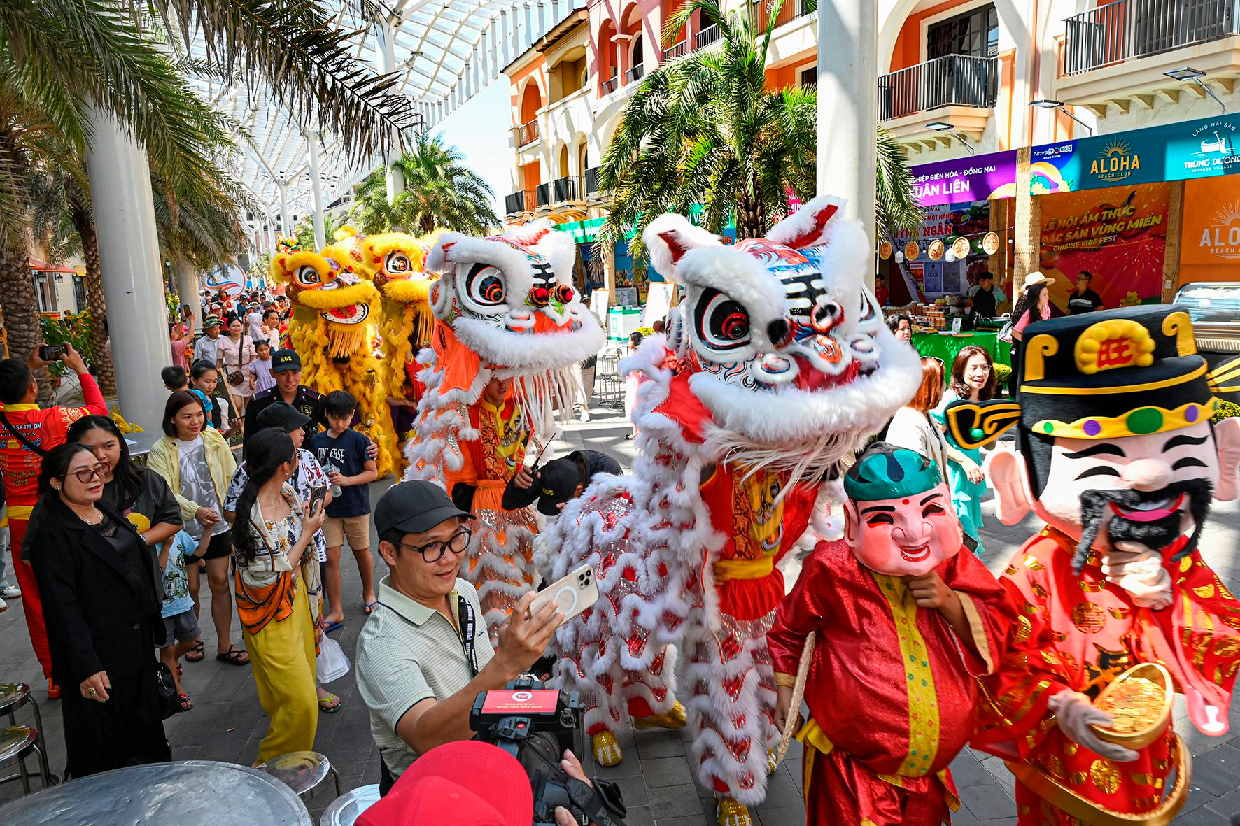 TƯNG BỪNG KHAI MẠC SIÊU LỄ HỘI TẾT VIBE FEST NOVAWORLD PHAN THIET ...